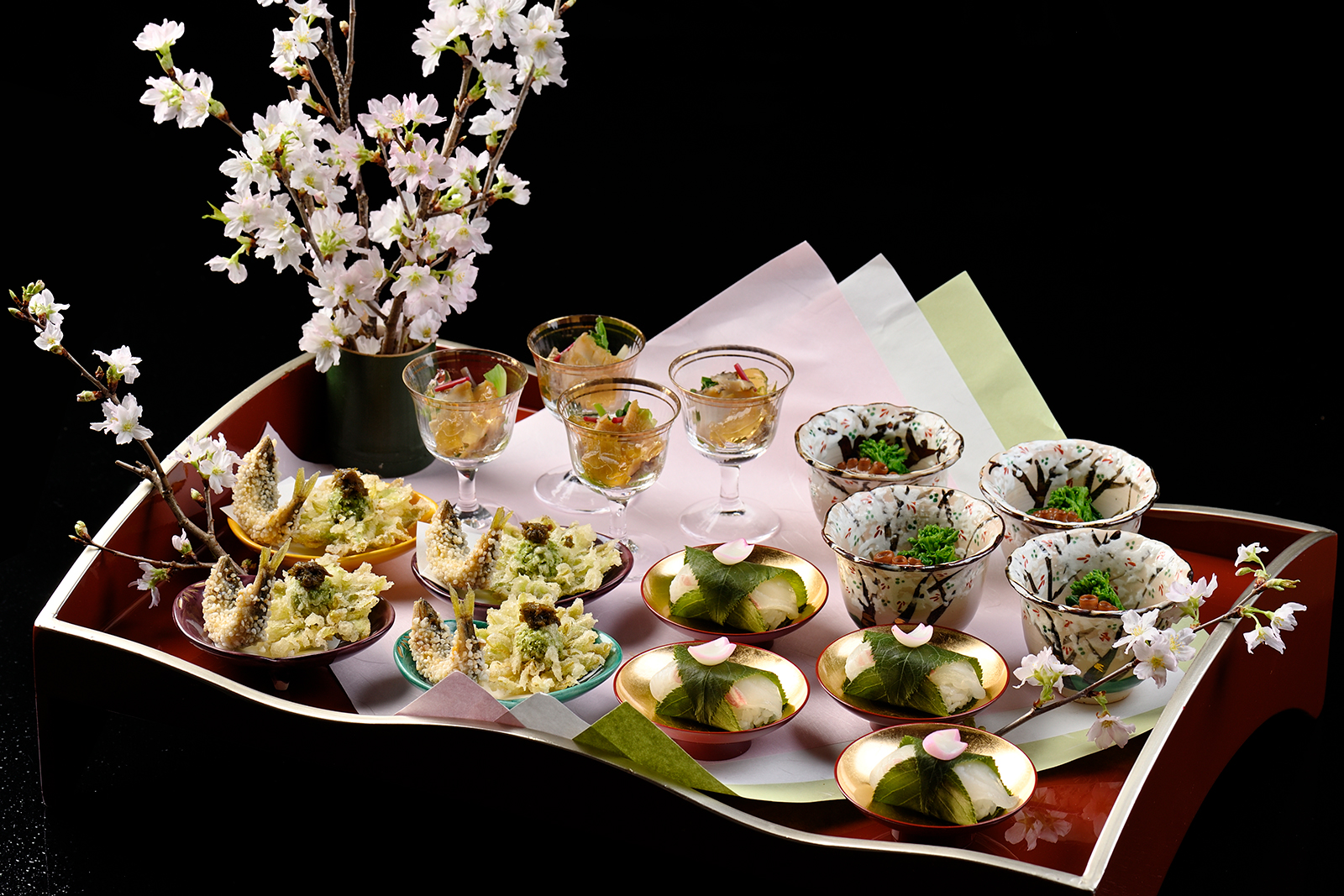 TOFUYA UKAI SAGINUMA / UKAI -Restaurants & Museum-